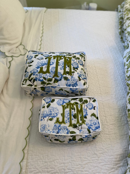 Monogrammed Hydrangea Packing Cubes – Meg Carter Designs